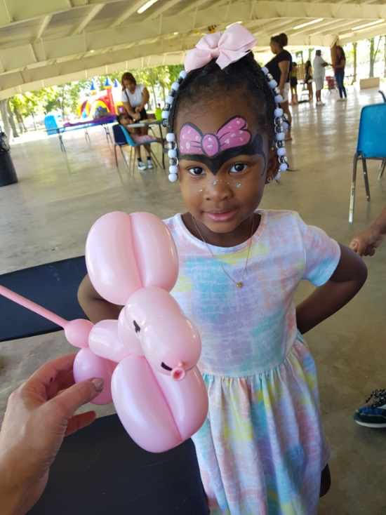 Balloon Twisting – WOW Party Art