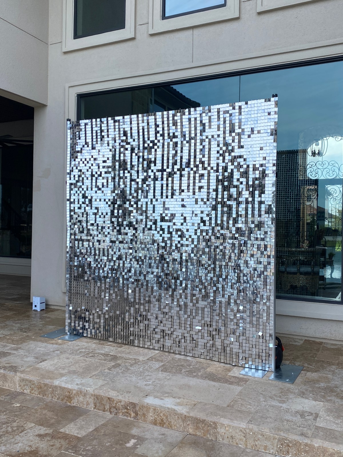 Shimmer wall – WOW Party Art